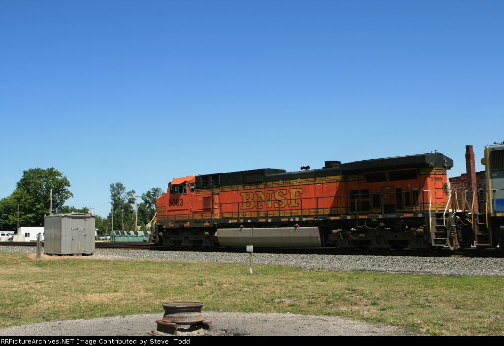 BNSF 5003